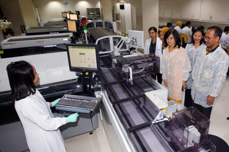 Tingkatkan Produktivitas dan Efisiensi, Prodia Gunakan Sistem Automasi ...