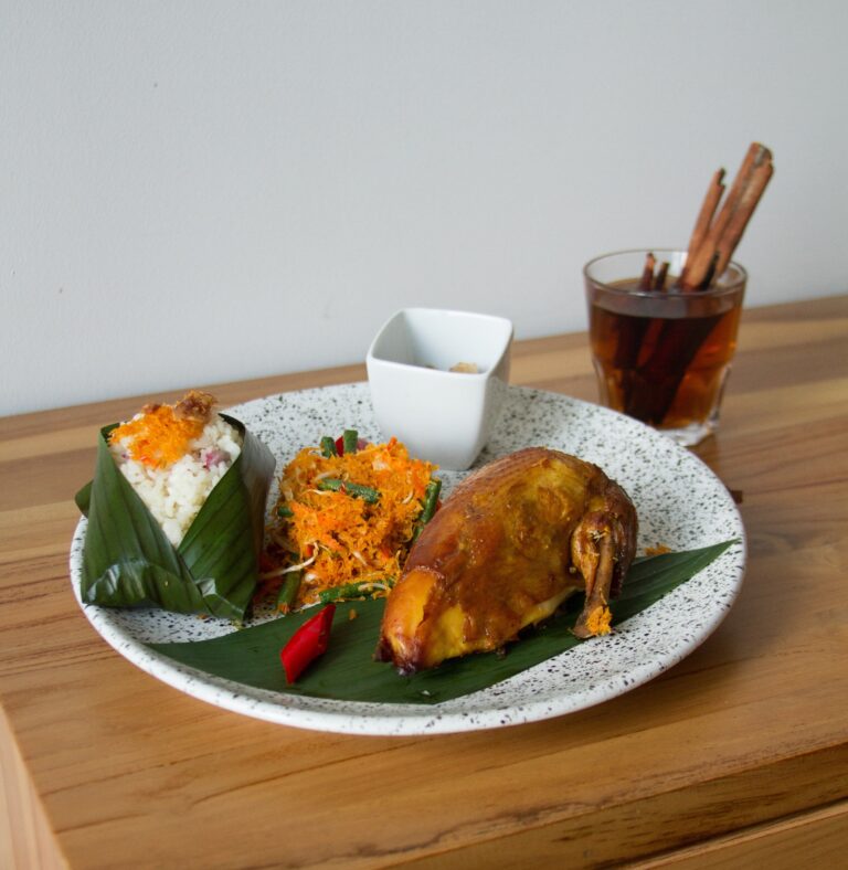 02. Nasi Ulam with Traditional Roasted Chicken_Release – seremonia.id